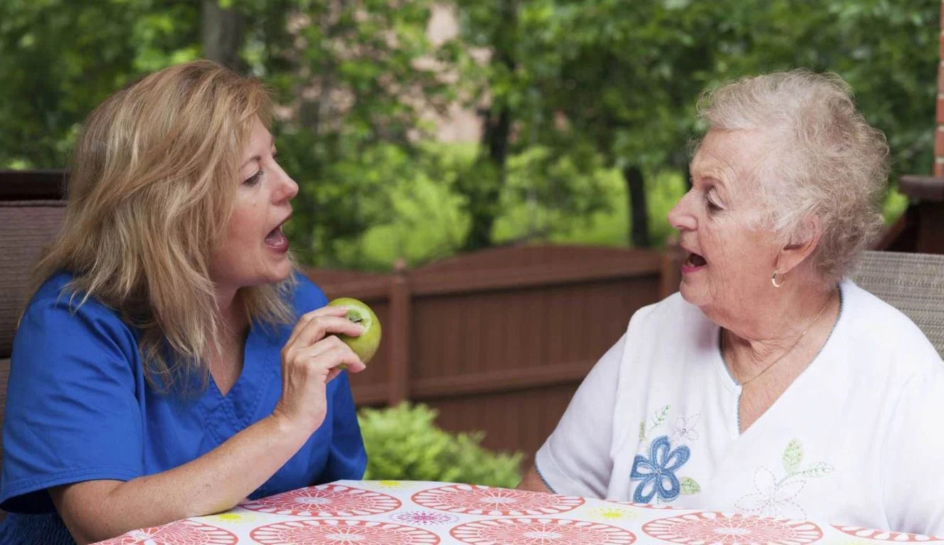 La función del logopeda en la rehabilitación de un ictus - CIO Salud