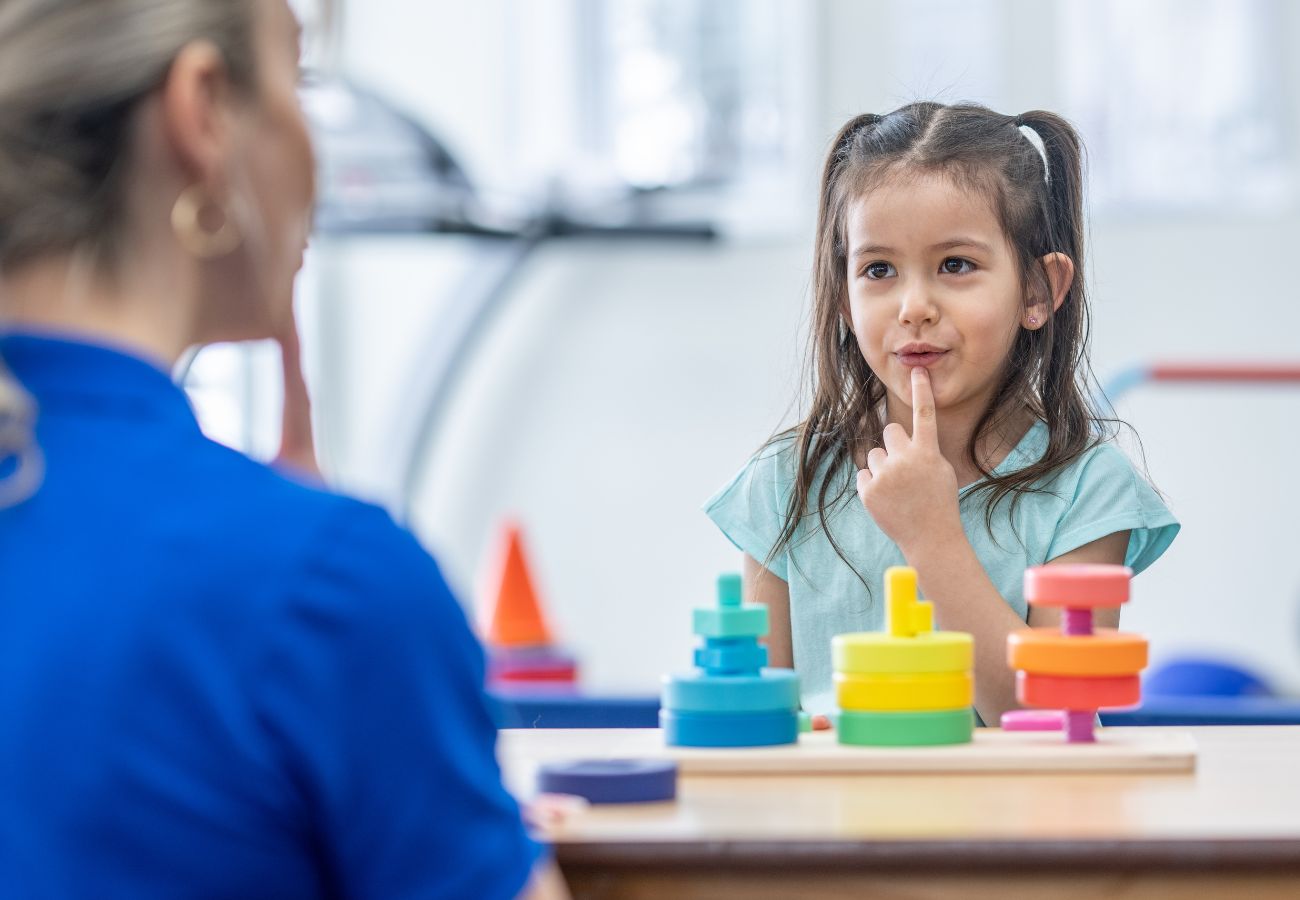 Apraxia del habla: ¿Qué es y cómo tratarla? - CIO Salud