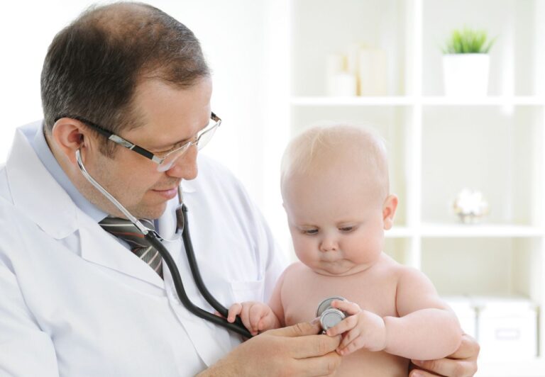 Síntomas de la laringomalacia en bebés - CIO Salud